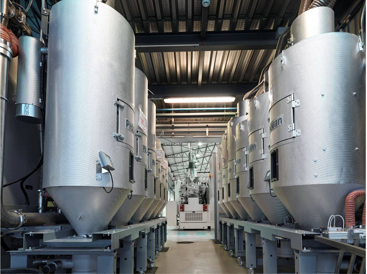 JPrior – Plastic Injection Company